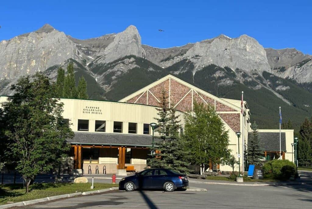 Canmore Collegiate High School,Homestay and Guardianship for